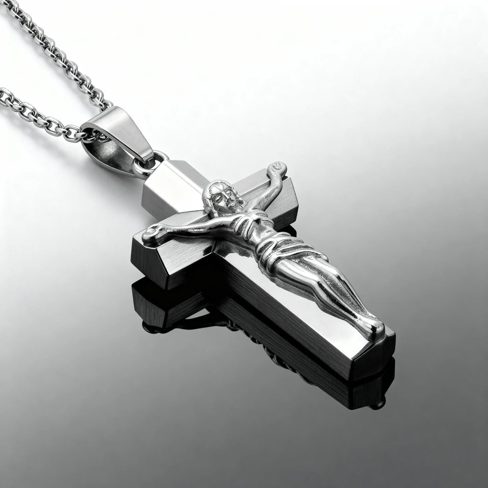 Stainless Steel Crucifix Cross Pendant / PDC9004